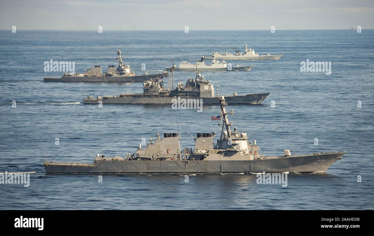 Nov. 7, 2015 - Uss Mason, United States - The U.S. Navy Ticonderoga ...