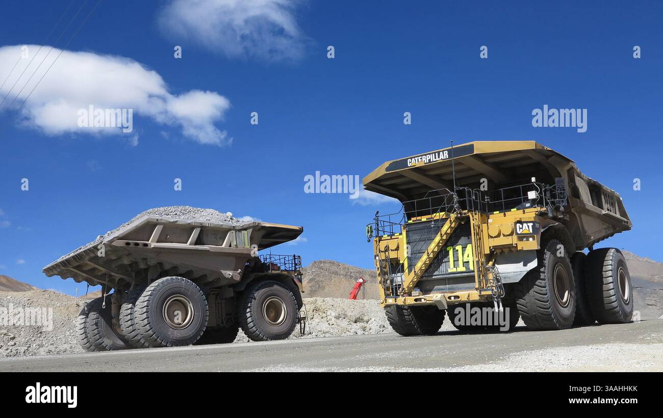 Toromocho hi-res stock photography and images - Alamy