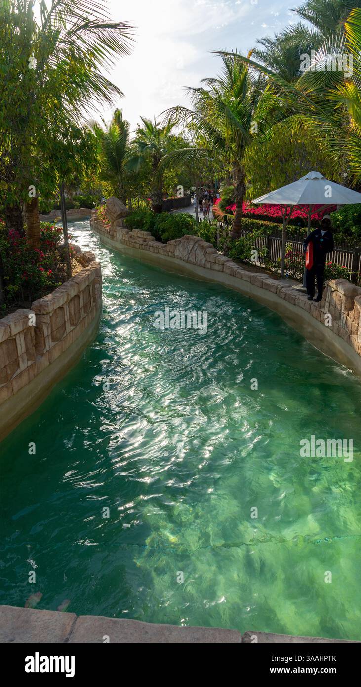 Lazy River at Aquaventure Water Park. The largest water theme park in ...