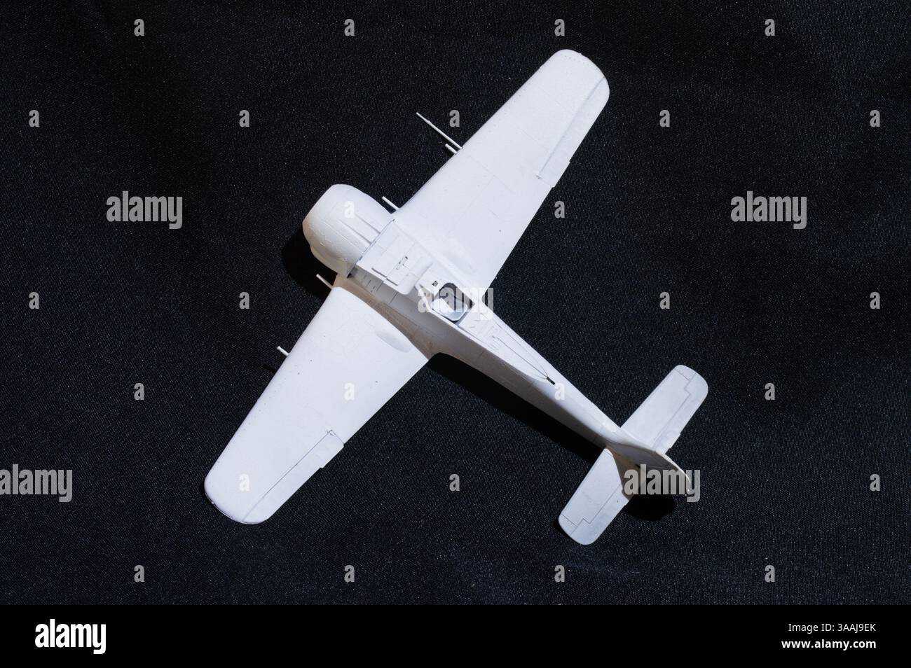 Unfinished airplane model Stock Photo - Alamy