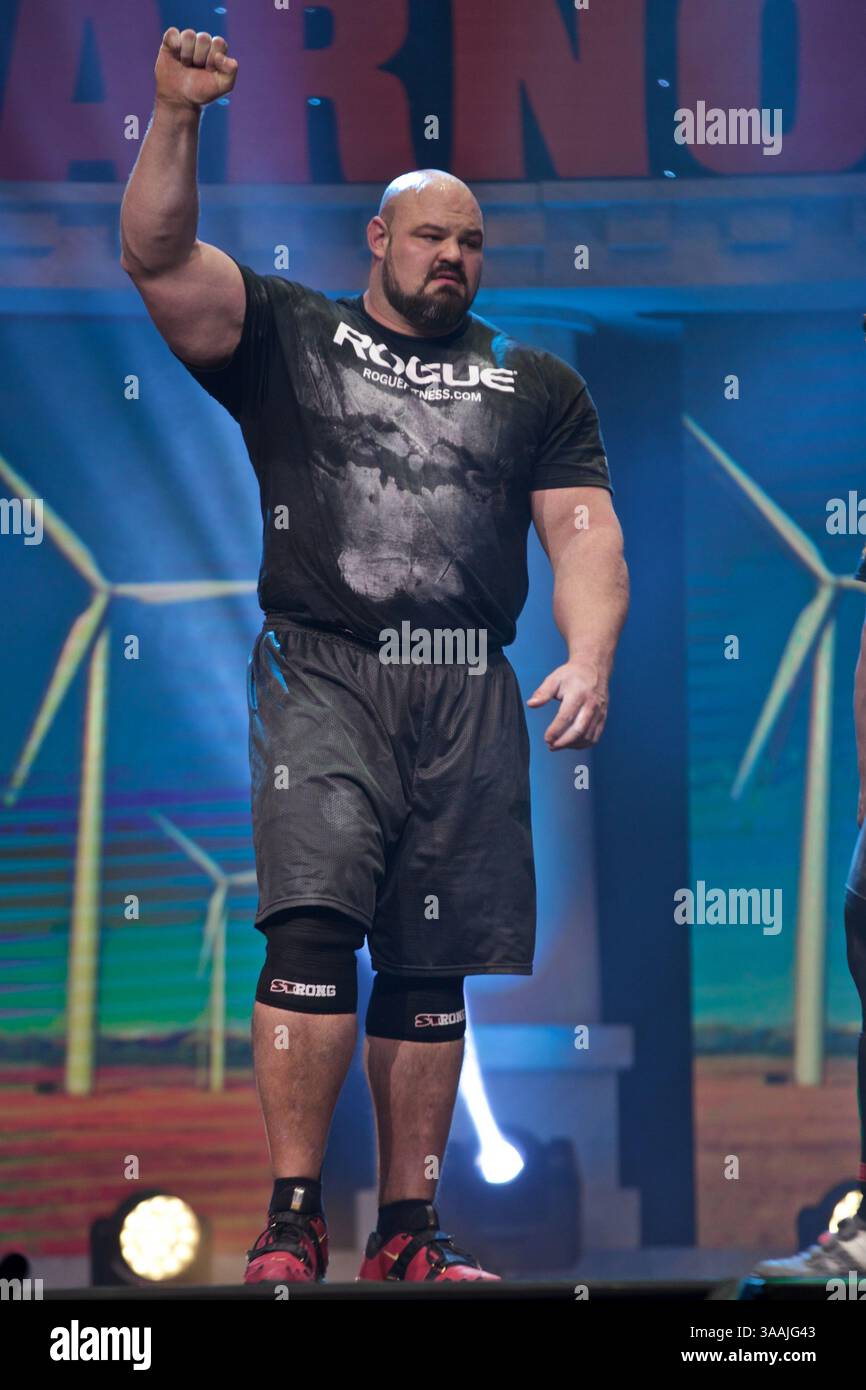 Brian shaw strongman hi-res stock photography and images - Alamy