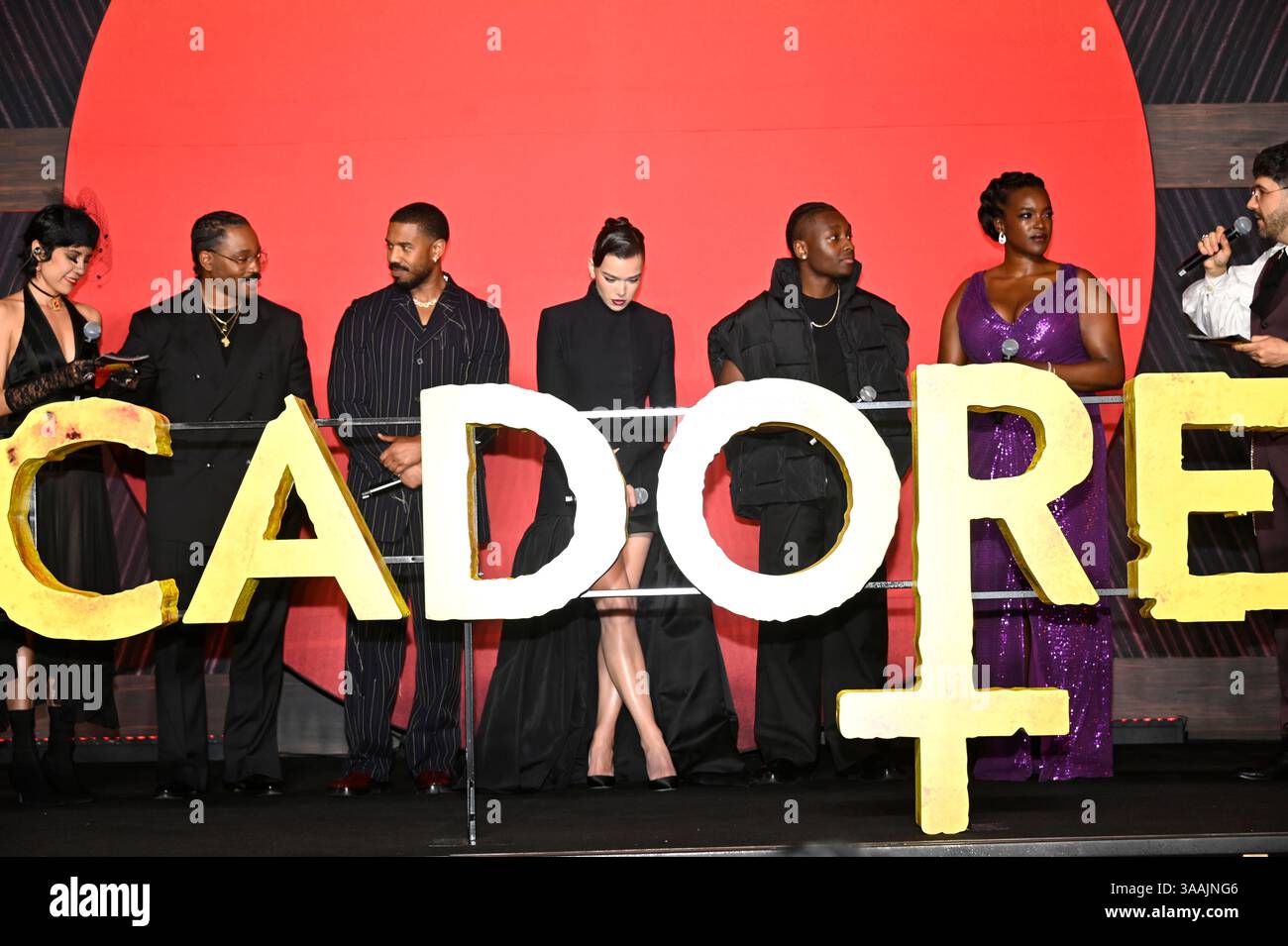 (L-R) Ryan Coogler, Michael B. Jordan, Hailee Steinfeld, Miles Caton ...