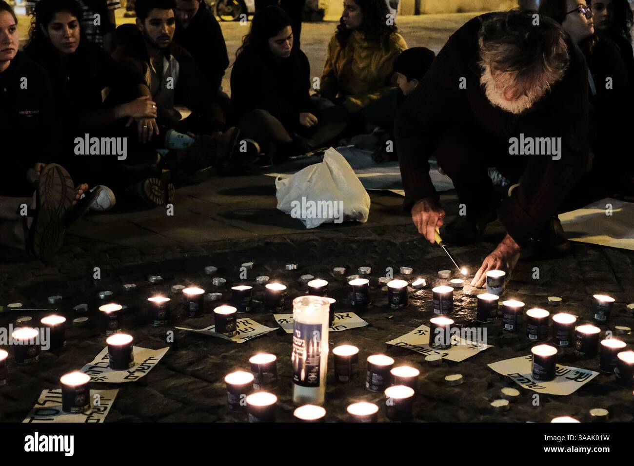 April 28, 2018 - Jerusalem, Israel - Mourners gather for an emotional ...