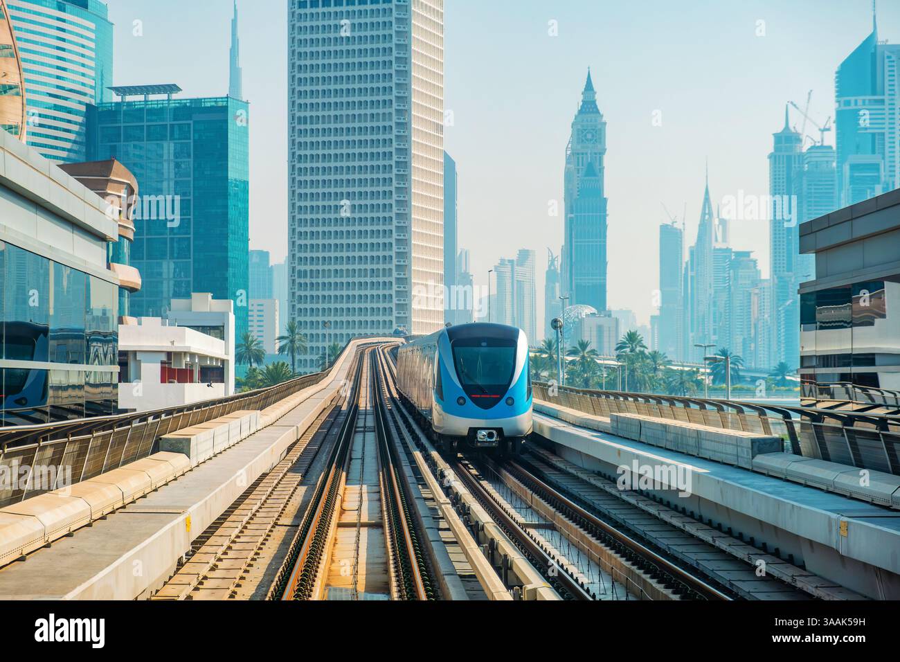 Dubai metro train. Fully automated and driverless train system ...
