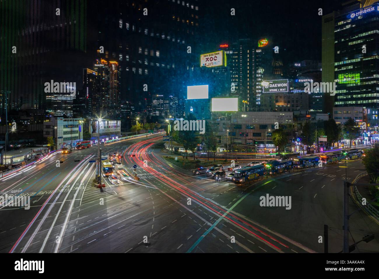 Skygarden Seoullo 7017, is an elevated linear park in Seoul built atop ...