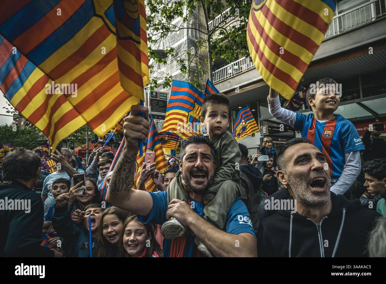 April 30, 2018 - Barcelona, Catalonia, Spain - Thousands of 'cules ...