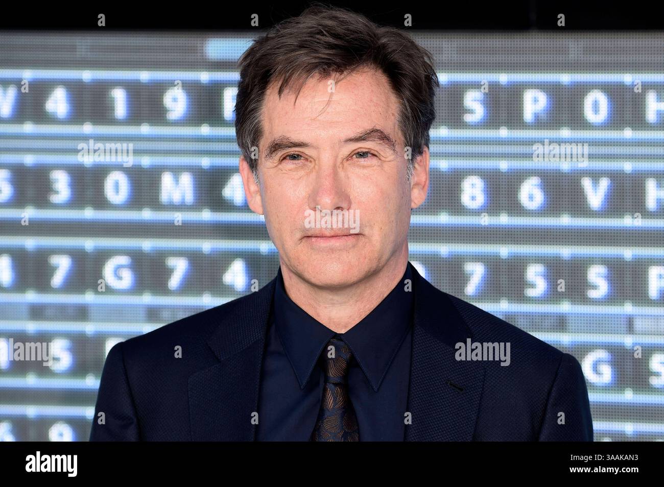 James Hawes bei der Premiere des Kinofilms The Amateur im Odeon Luxe ...