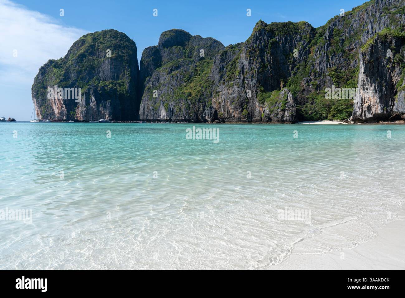 Sand beach of Maya Bay of Ko Phi Phi Leh island in the Andaman Sea ...