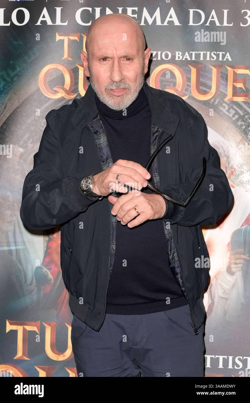 Maurizio Battista bei der Premiere des Kinofilms Tu quoque in Space ...