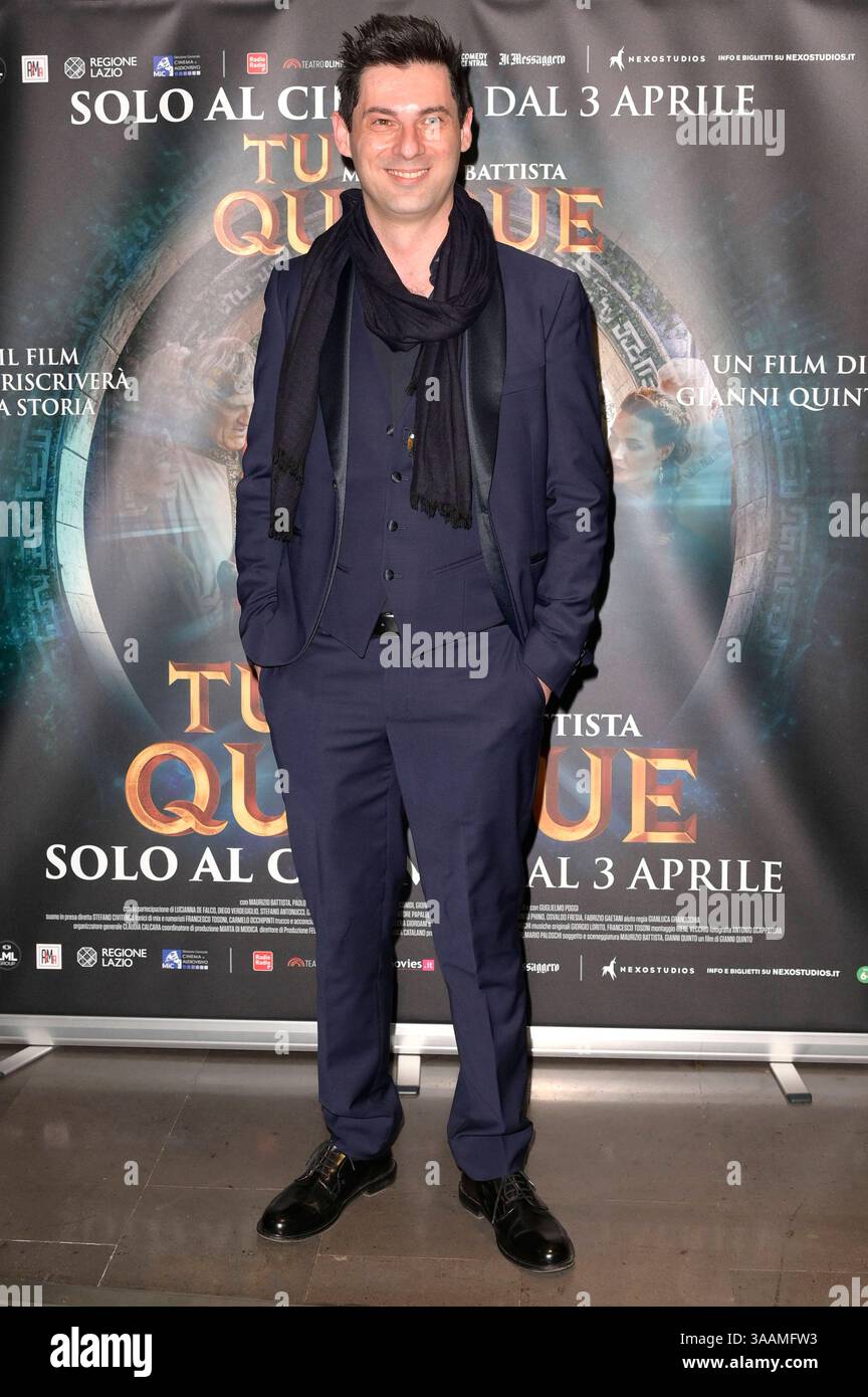 Gianni Quinto bei der Premiere des Kinofilms Tu quoque in Space Cinema ...