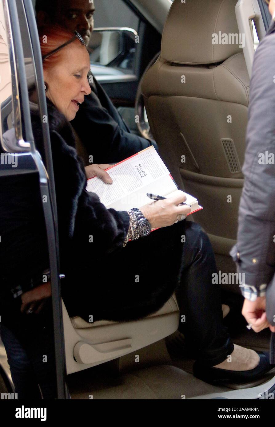 Danielle steel john hi-res stock photography and images - Alamy