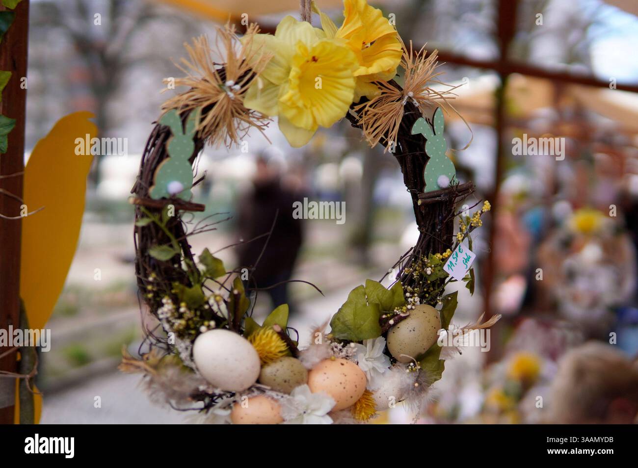 Ostern wird durch den Sonntag nach dem ersten Vollmond nach der ...