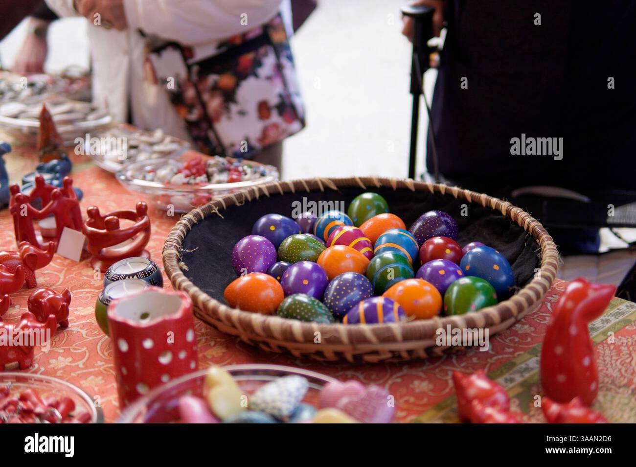 Ostern wird durch den Sonntag nach dem ersten Vollmond nach der ...