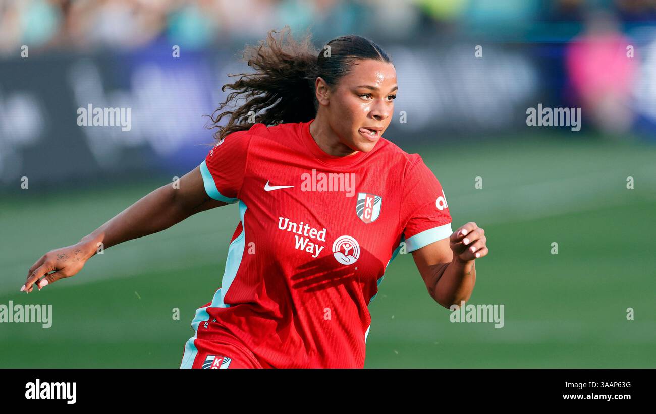 Kansas City Current forward Michelle Cooper (17) during an NWSL soccer ...