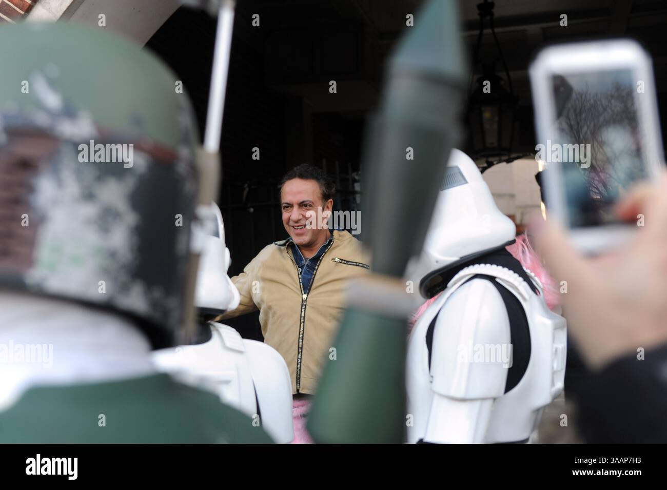 Jimmi Harkishin who plays Devendra 'Dev' Alahan in Coronation Street ...