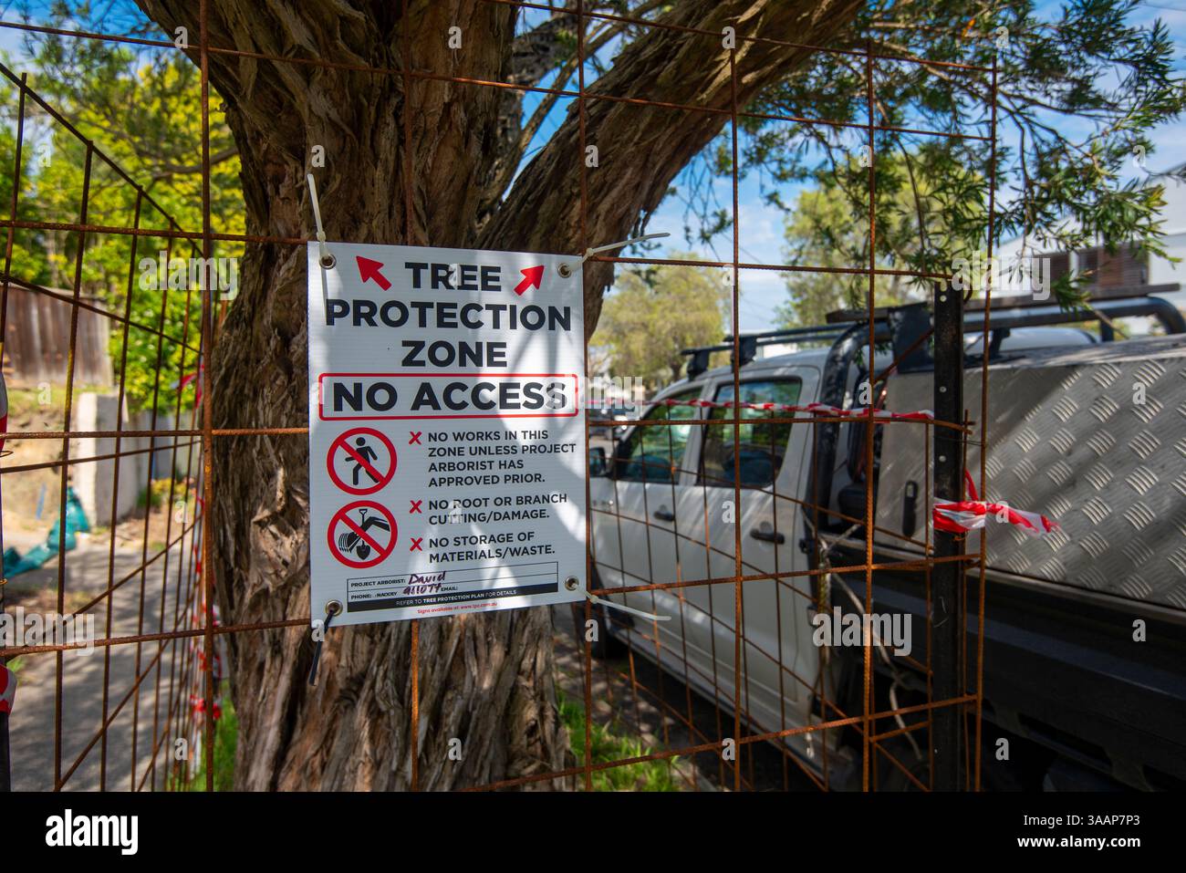 Tree protection zone sign signs hi-res stock photography and images - Alamy