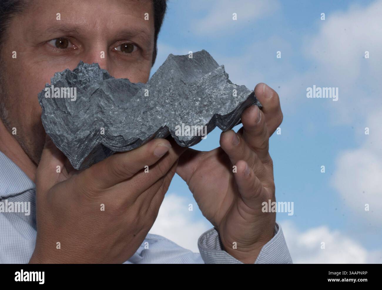 research in the field of geology, rock samples and material testing ...