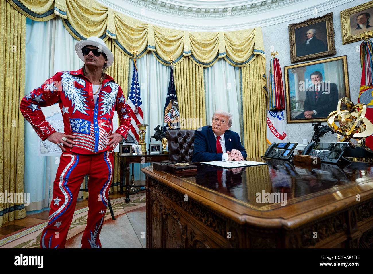 Kid rock hi-res stock photography and images - Alamy