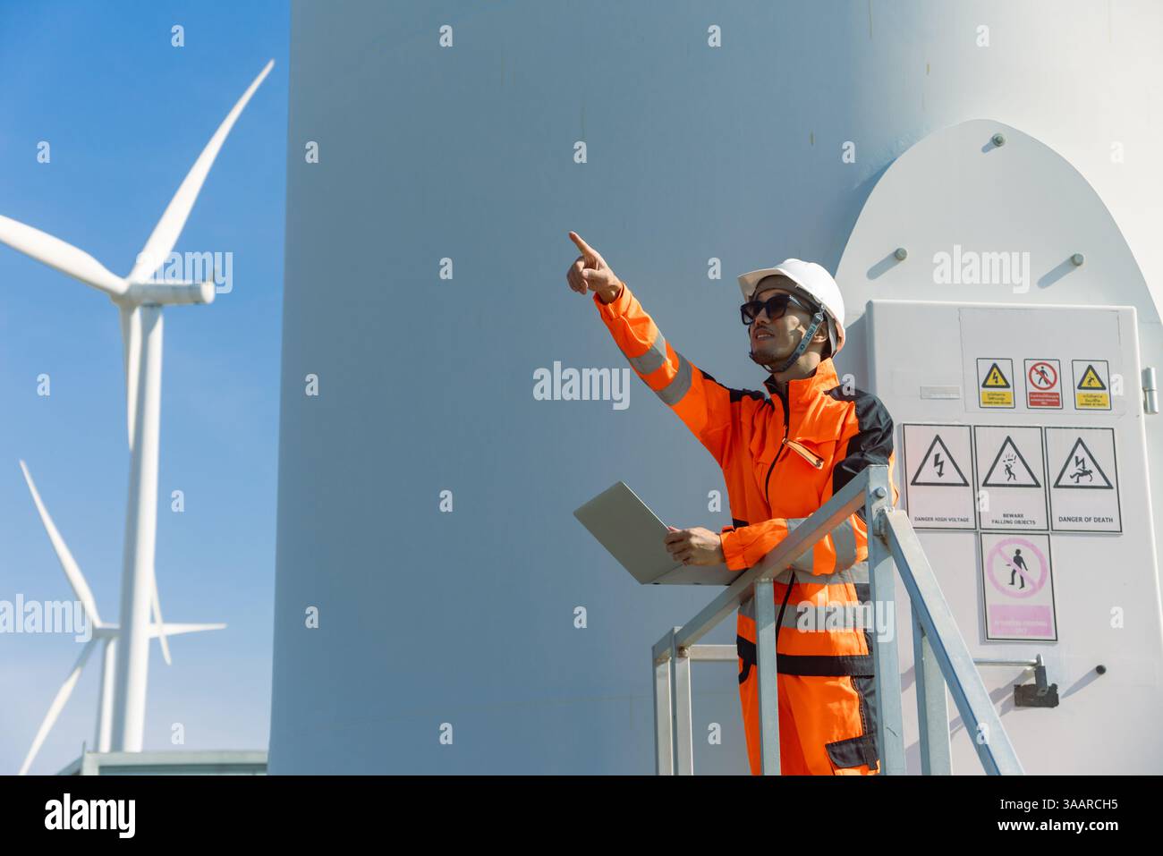 Professional Asian Engineer technician male worker checking service ...
