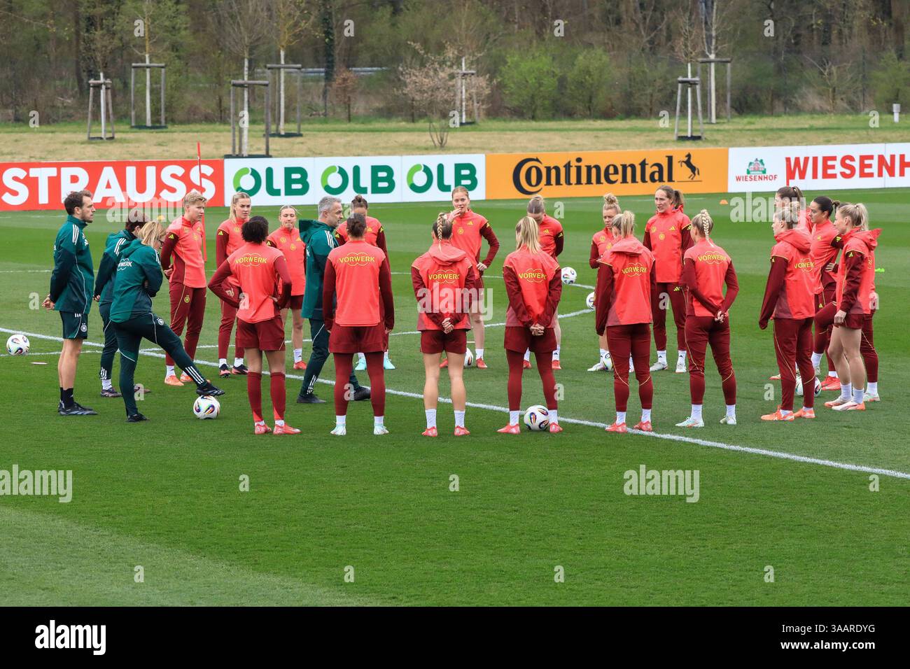 Training der DFB Frauen Nationalmannschaft Die DFB Frauen ...