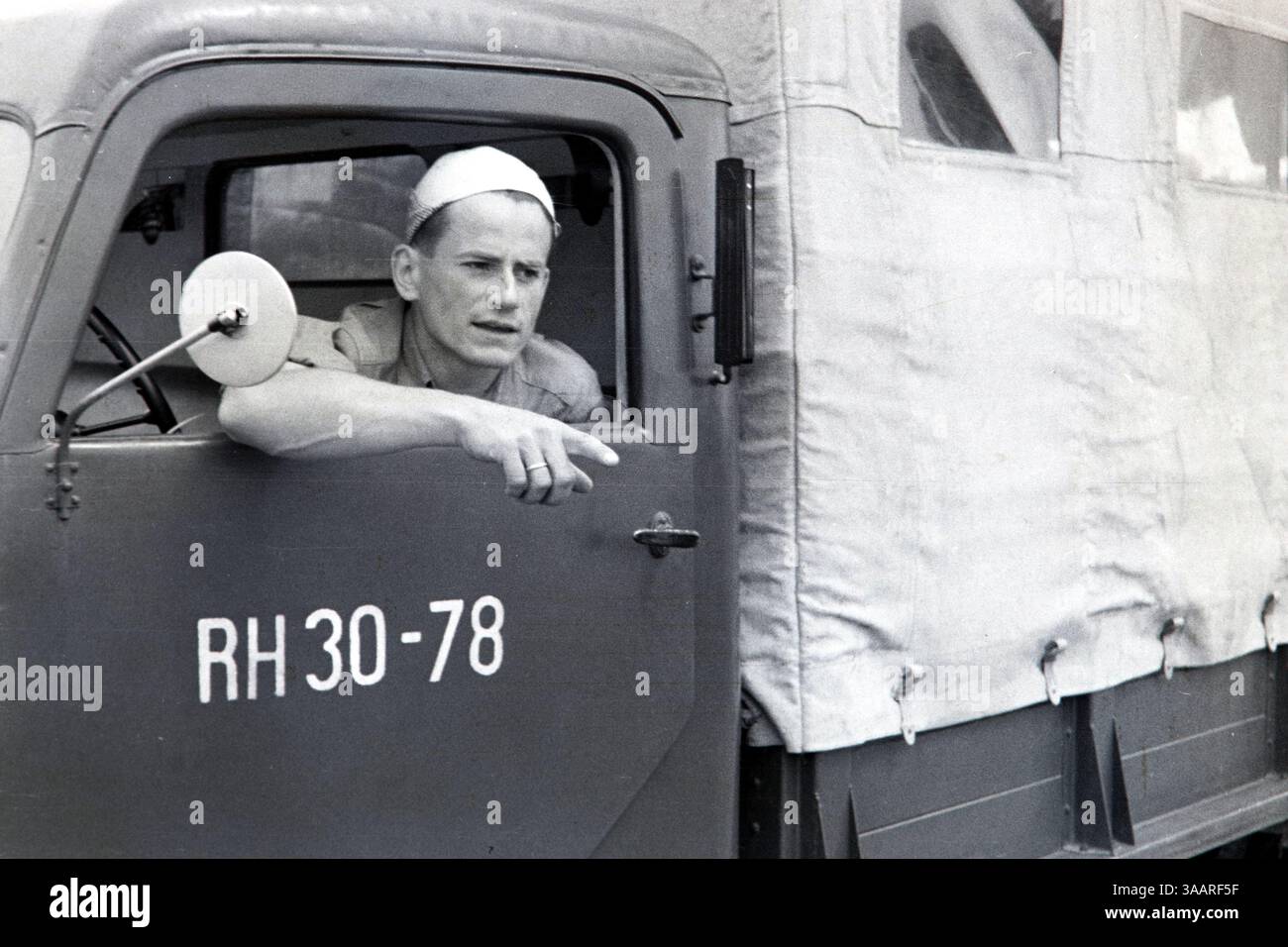 School uniforms 1960s hi-res stock photography and images - Alamy