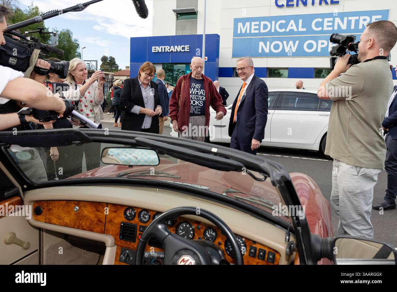ELECTION25 ANTHONY ALBANESE CAMPAIGN Australian Prime Minister Anthony ...