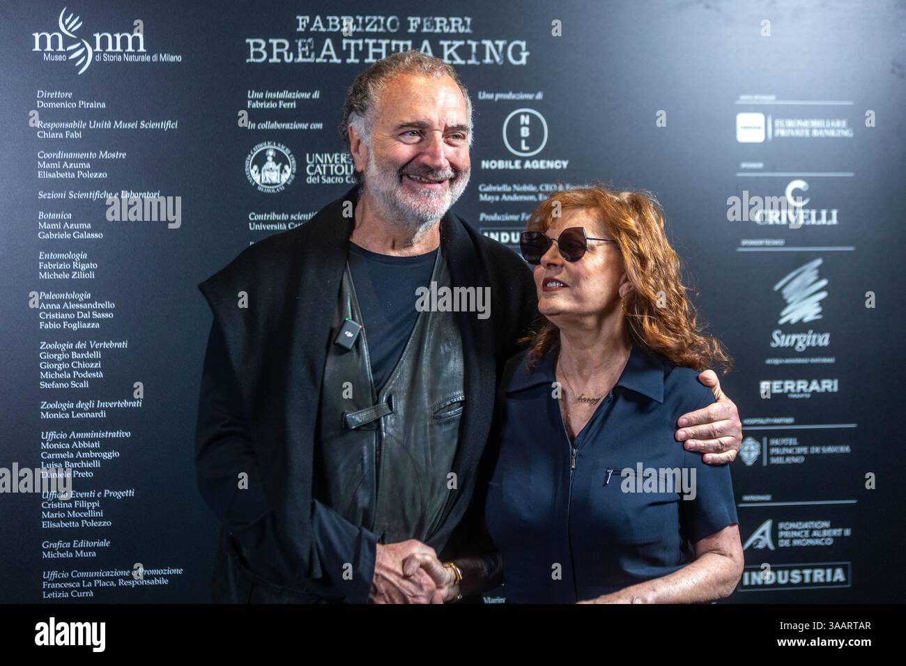 Milano, Italia. 01st Apr, 2025. Susan Sarandon con Fabrizio Ferri alla ...