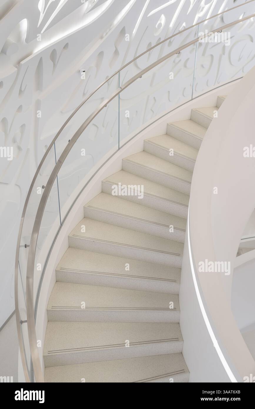 White stairs modern design hi-res stock photography and images - Alamy