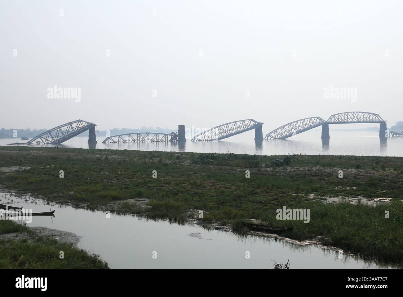 Mandalay. 1st Apr, 2025. This photo taken on April 1, 2025 shows the ...