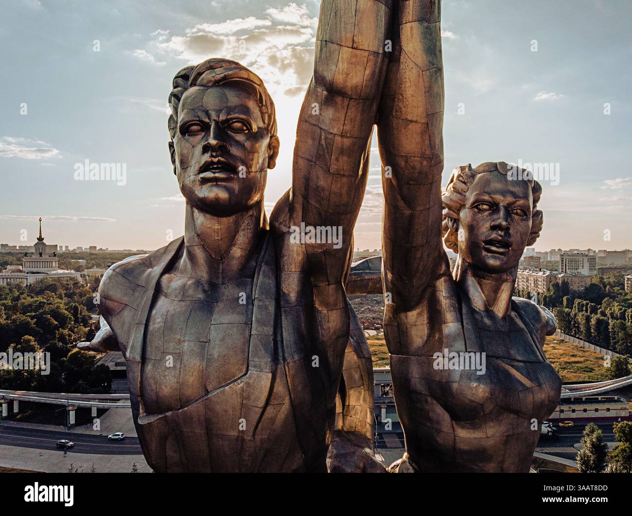 Monument Worker and Kolkhoz Woman USSR soviet moscow architecture ...