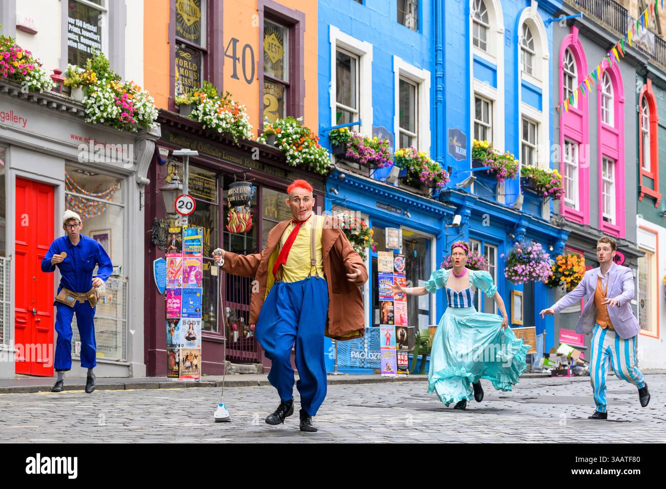 Star of Giffords Circus, Tweedy, returns to Edinburgh Fringe Festival ...