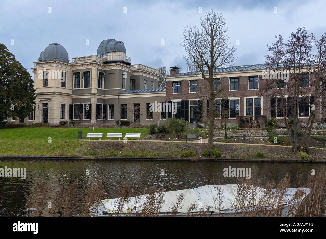 Old Leiden Observatory: the oldest existing university observatory in ...