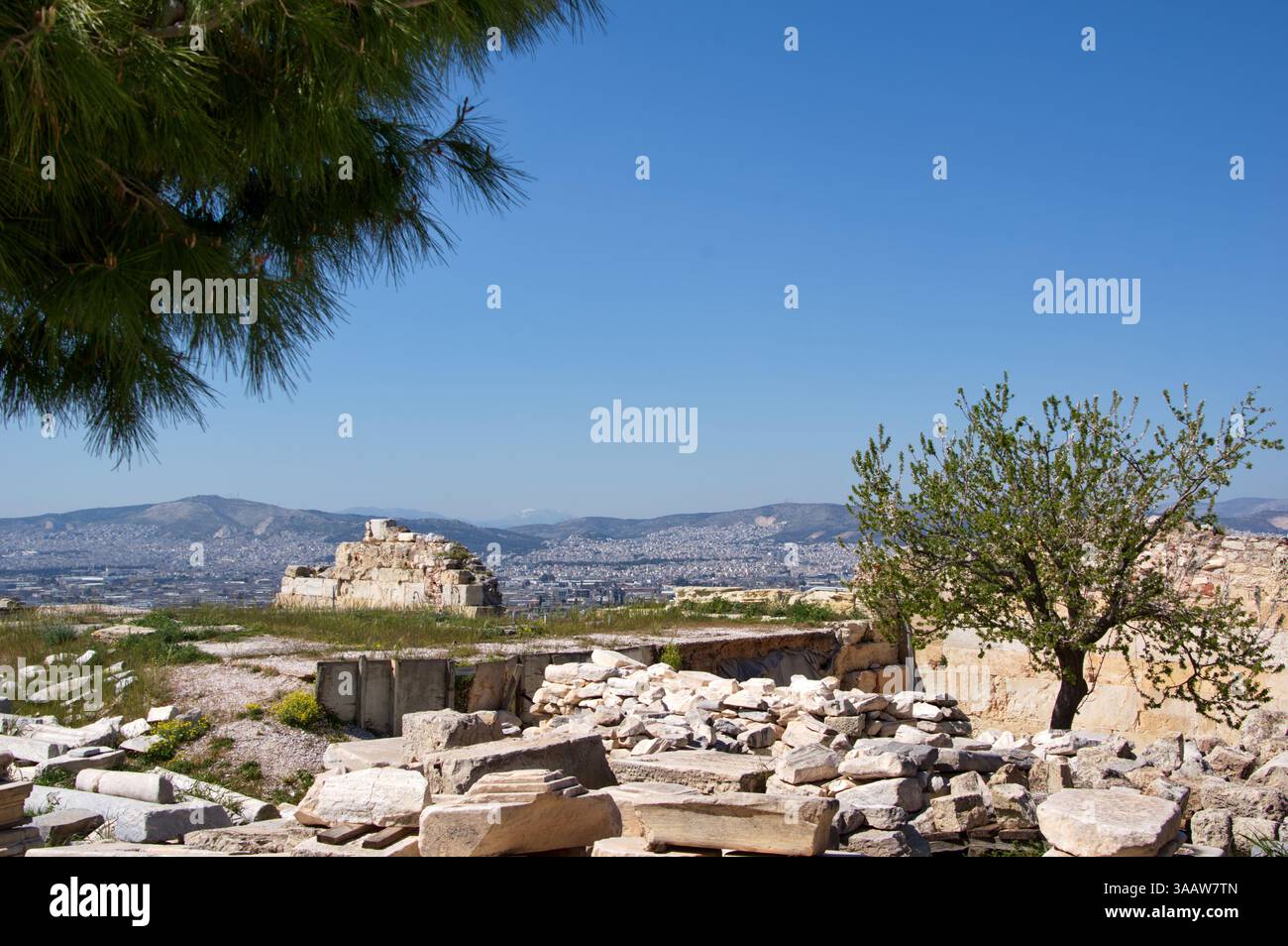 Monumento di atene hi-res stock photography and images - Alamy
