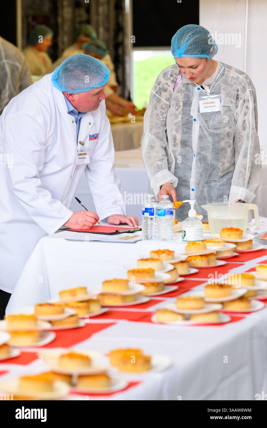 PIEONEERS BATTLE IT OUT FOR RECORD-BREAKING PIE-OFF AT 25TH ANNUAL ...