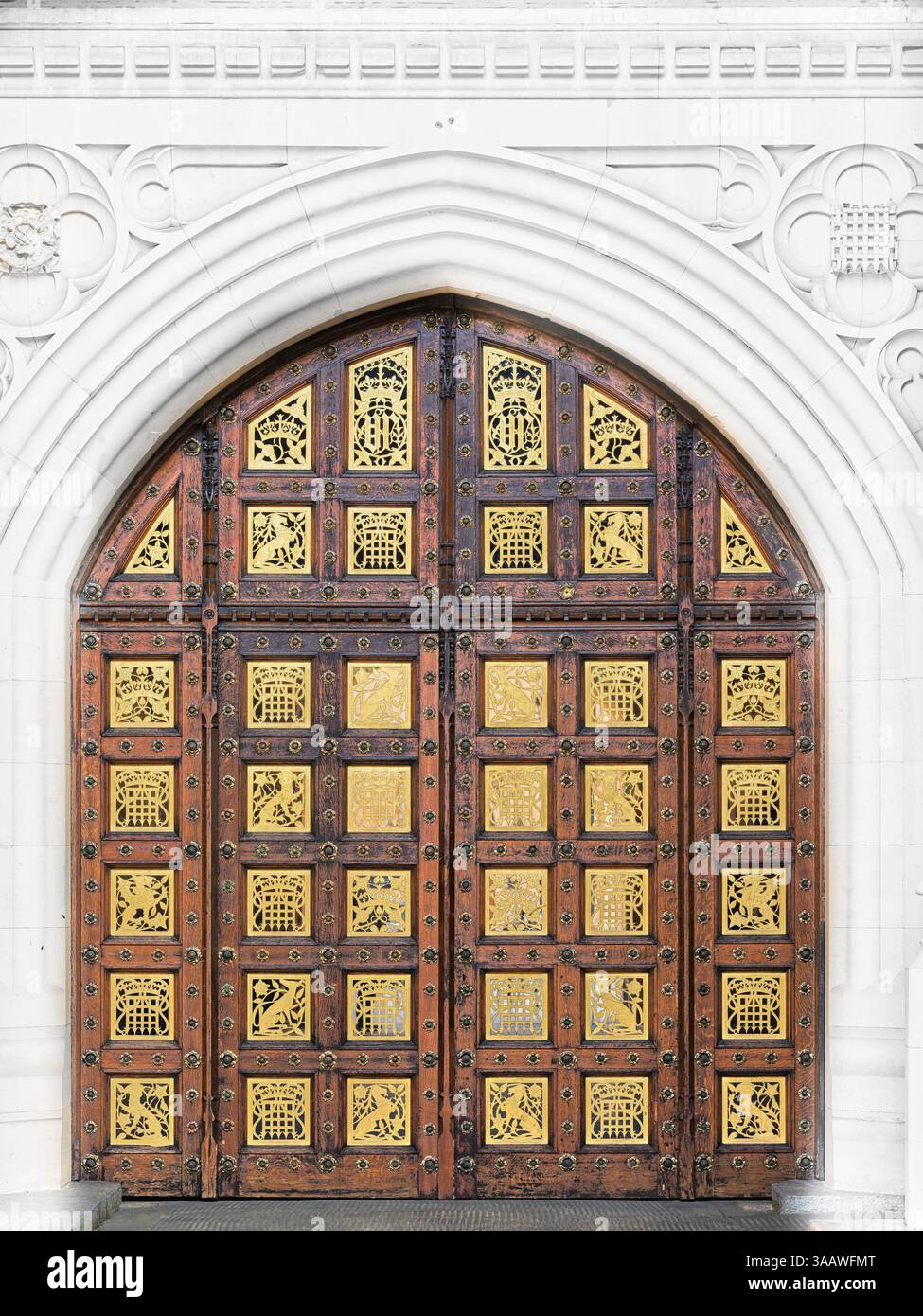 Gilded door at the Sovereign Tower entrance to the House of Lords ...