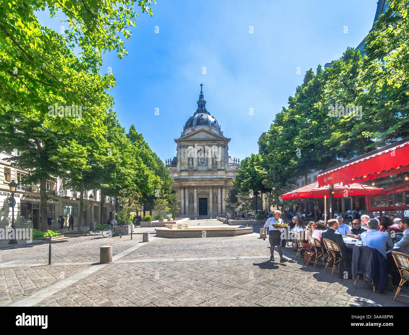 The Chapel of Sainte Ursule de la Sorbonne, also known as the Sorbonne ...