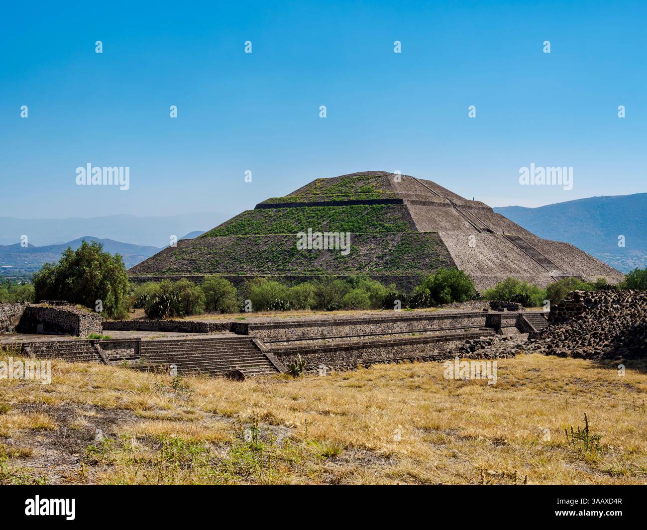 Pyramid of the Sun, Teotihuacan, Mexico State, Mexico Stock Photo - Alamy