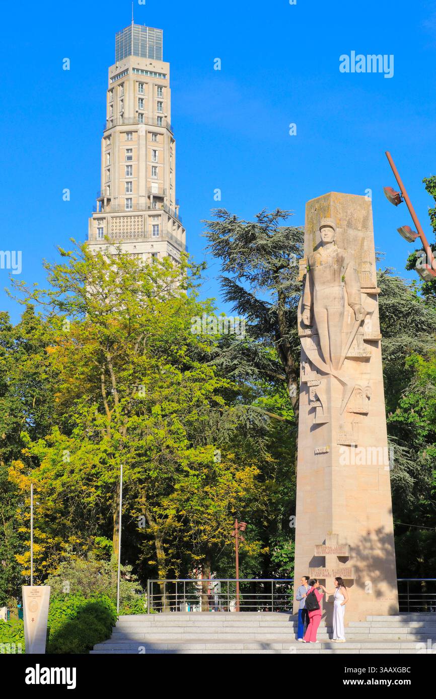 France, Somme, Amiens, view from Place René Goblet of the statue of ...
