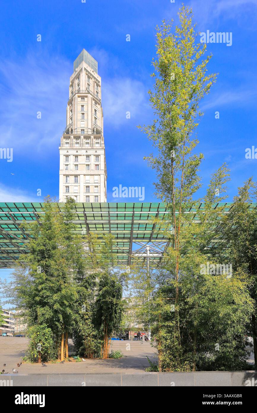 France, Somme, Amiens, station forecourt with the reinforced concrete ...