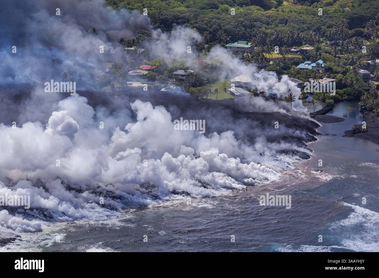 June 4, 2018 - Hilo, Hawaii, U.S - Lava from the eruption of Kilauea ...