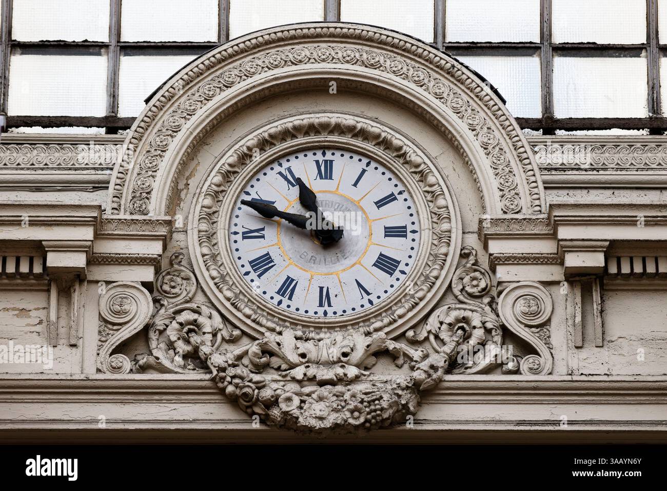 France, Paris, Passage Verdeau, the covered passages and galleries of ...