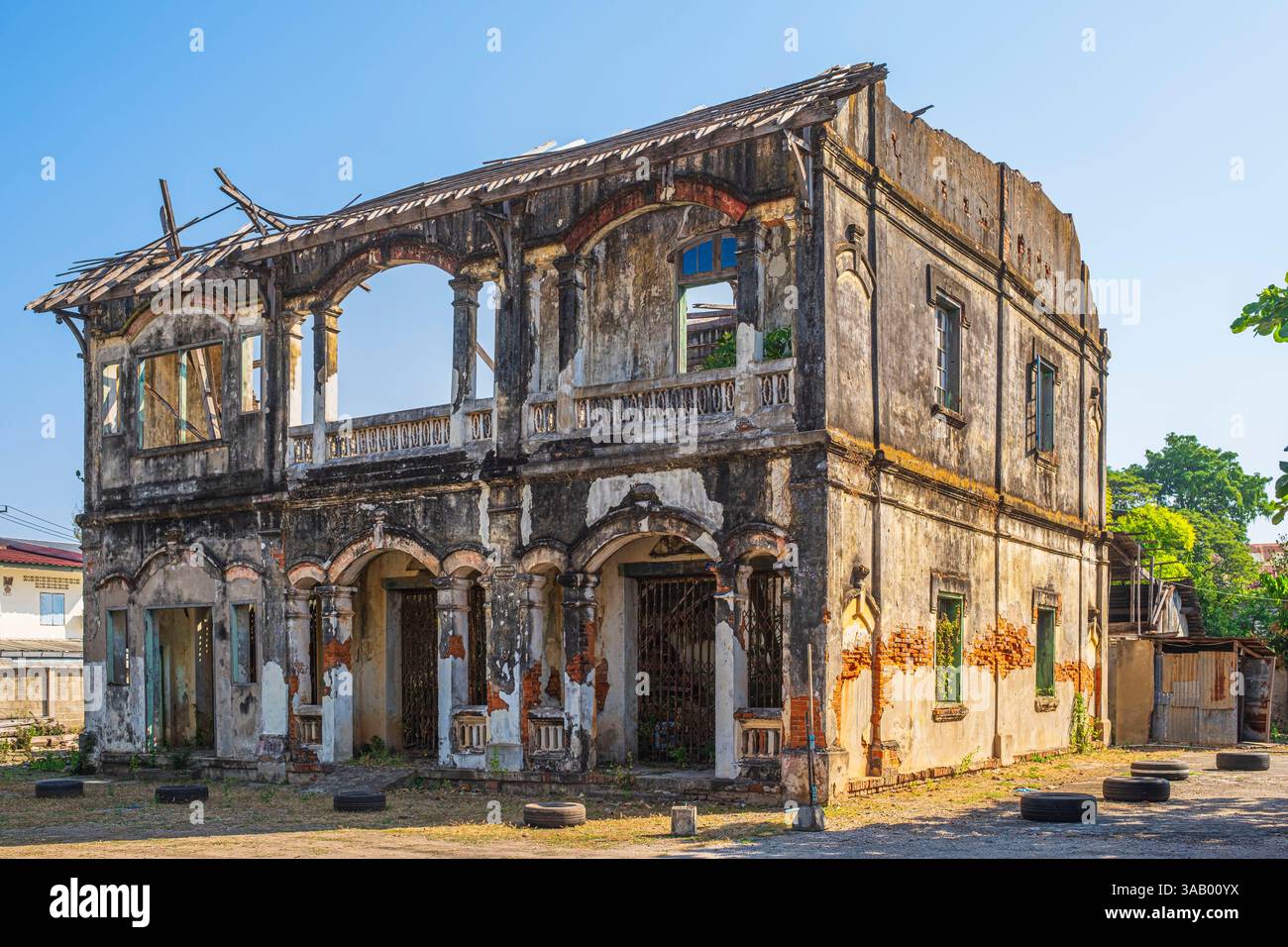 Laos, Savannakhet, the Deer House, former French colonial house Stock ...
