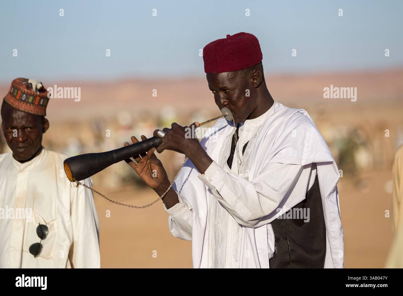 Chad, Ennedi, Wadi Hawar, Amdjarass, camel race in the middle of the ...