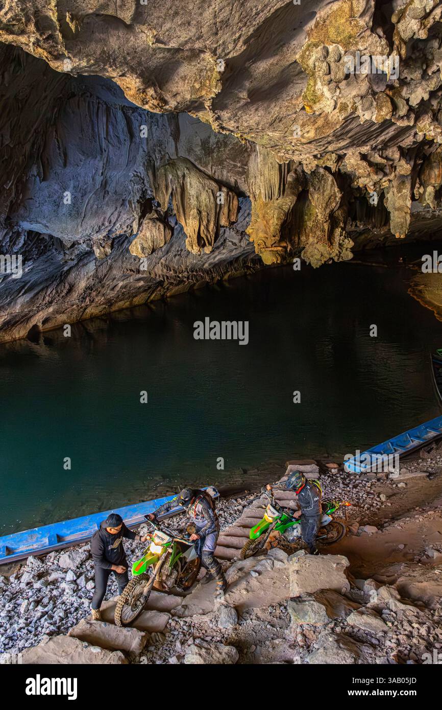 Laos, Khammouane province, Phou Hin Poun National Park, Kong Lor cave ...