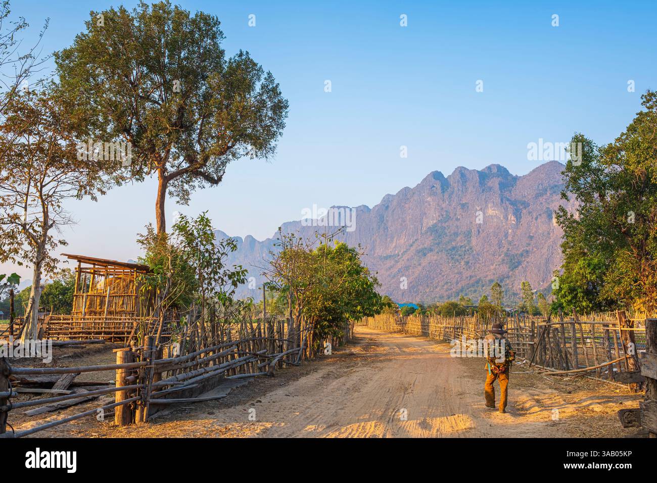 Laos, Khammouane province, Phou Hin Poun National Park, Kong Lor Valley ...