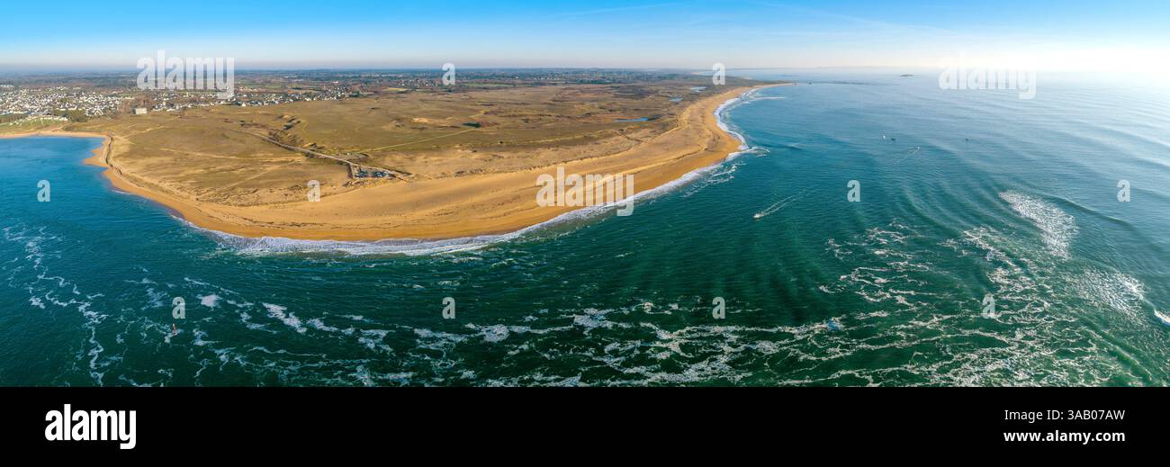 France, Morbihan, Etel, Etel river, the Etel bar and its sandbanks at ...