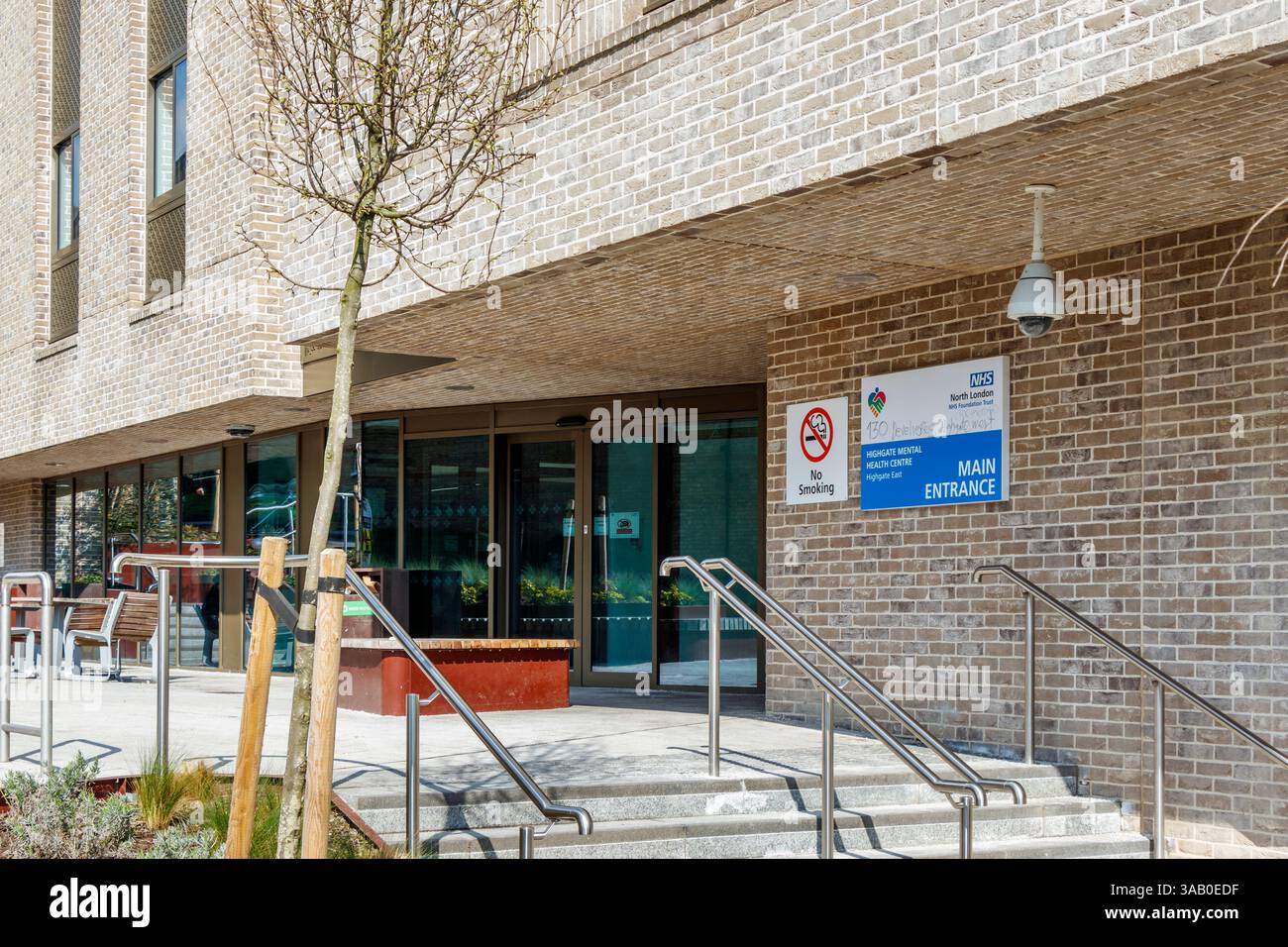 The recently completed Mental Health wing of the Whittington Hospital ...