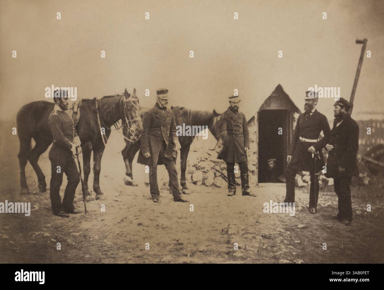 November 29, 2017 - British Lieutenant-General Sir Robert Garrett and ...