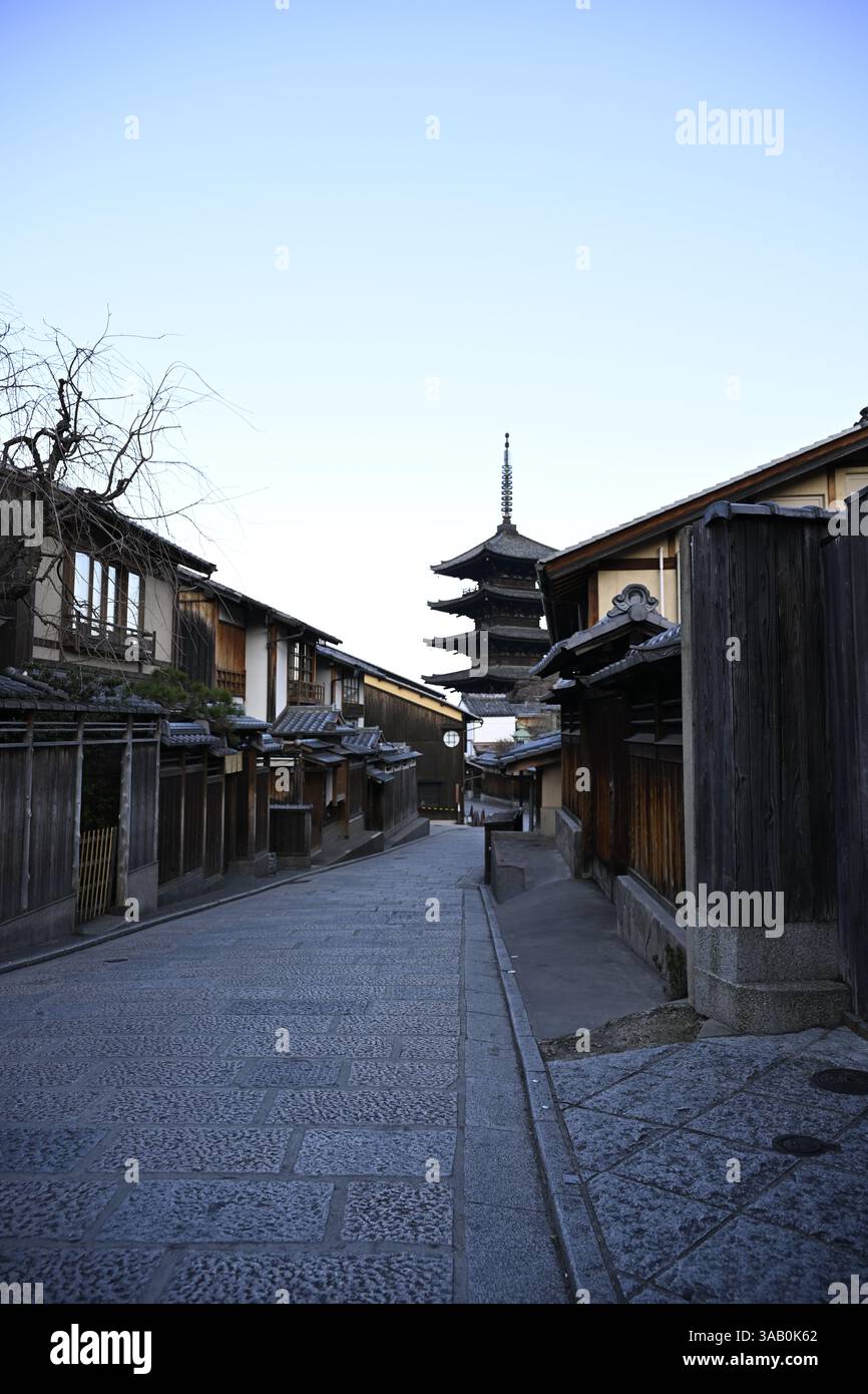 Yasaka Pagoda (Hōkan-ji Temple) in Kyoto, Japan – five-story wooden ...