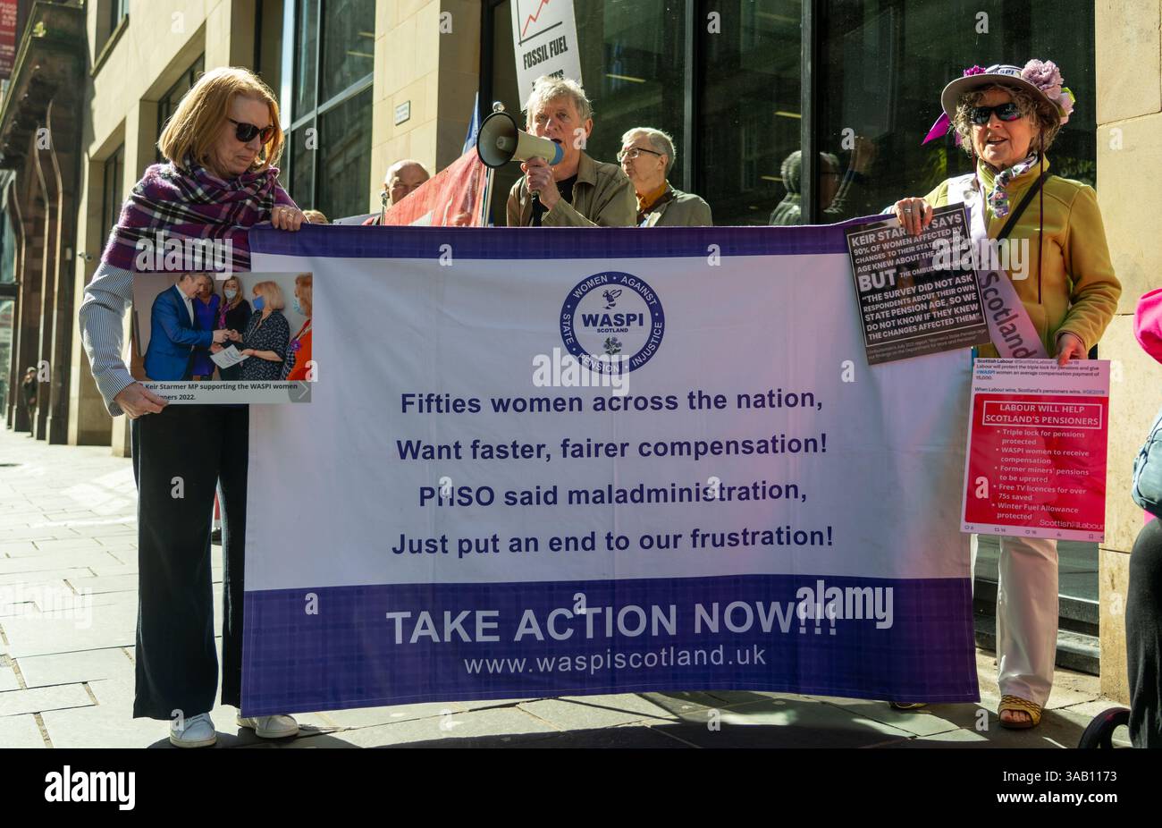 Glasgow Scotland, UK. 1st Apr, 2025. Unite Community members gather ...